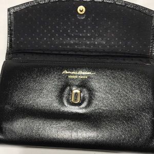 Princess Gardner | Bags | Princess Gardner Leather Wallet With Coin ...